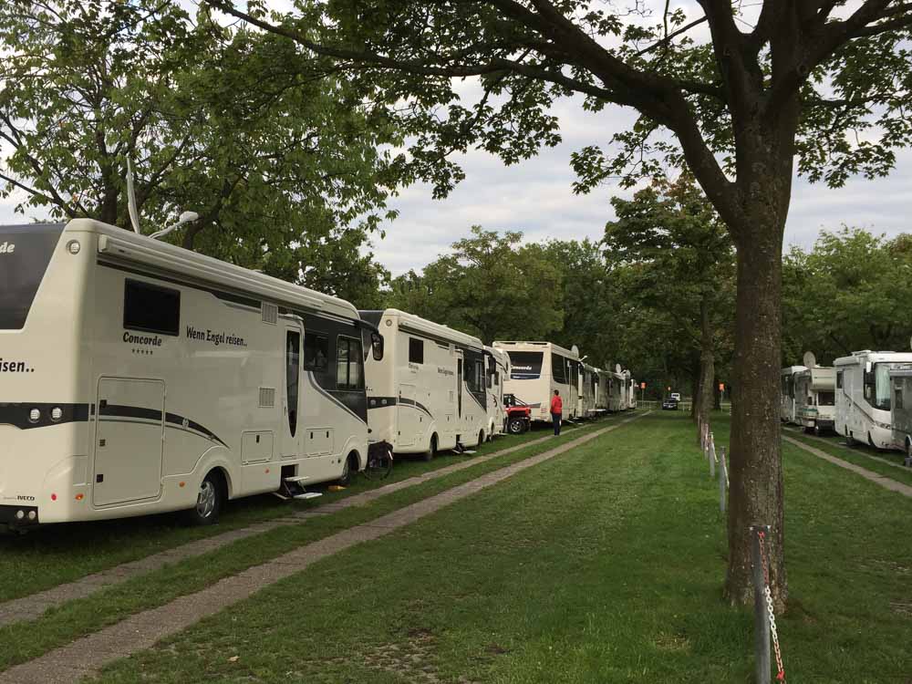 Düsseldorf Stellplatz Wohnmobil